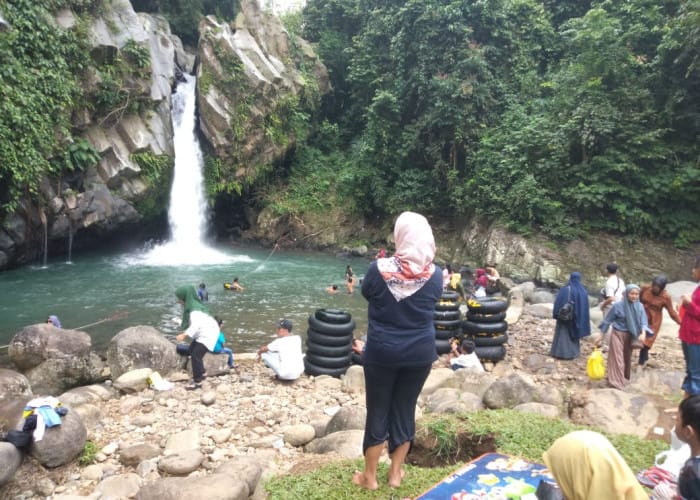 Pesona Alam Dan Budaya Kabupaten Tanggamus, Wisatawan Wajib Tahu ...