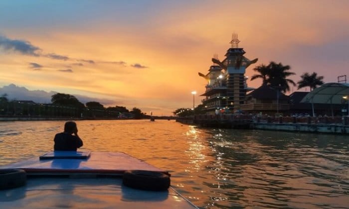 Jelajah Pesona Banjarmasin: Tempat Wisata Terbaik Untuk Liburan Menyenangkan - PULUNG.NET