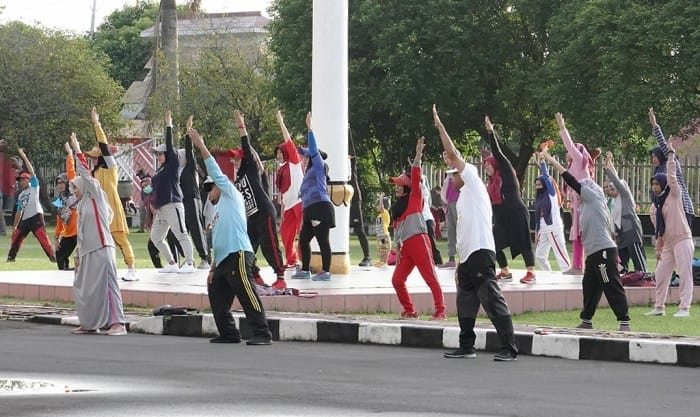 Senam Kesegaran Jasmani: Gerakan Penting Untuk Tubuh Yang Sehat Dan ...
