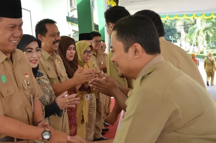 Gaji PNS Naik Di Tahun 2024, Cek Tabel Kenaikannya! - PULUNG.NET